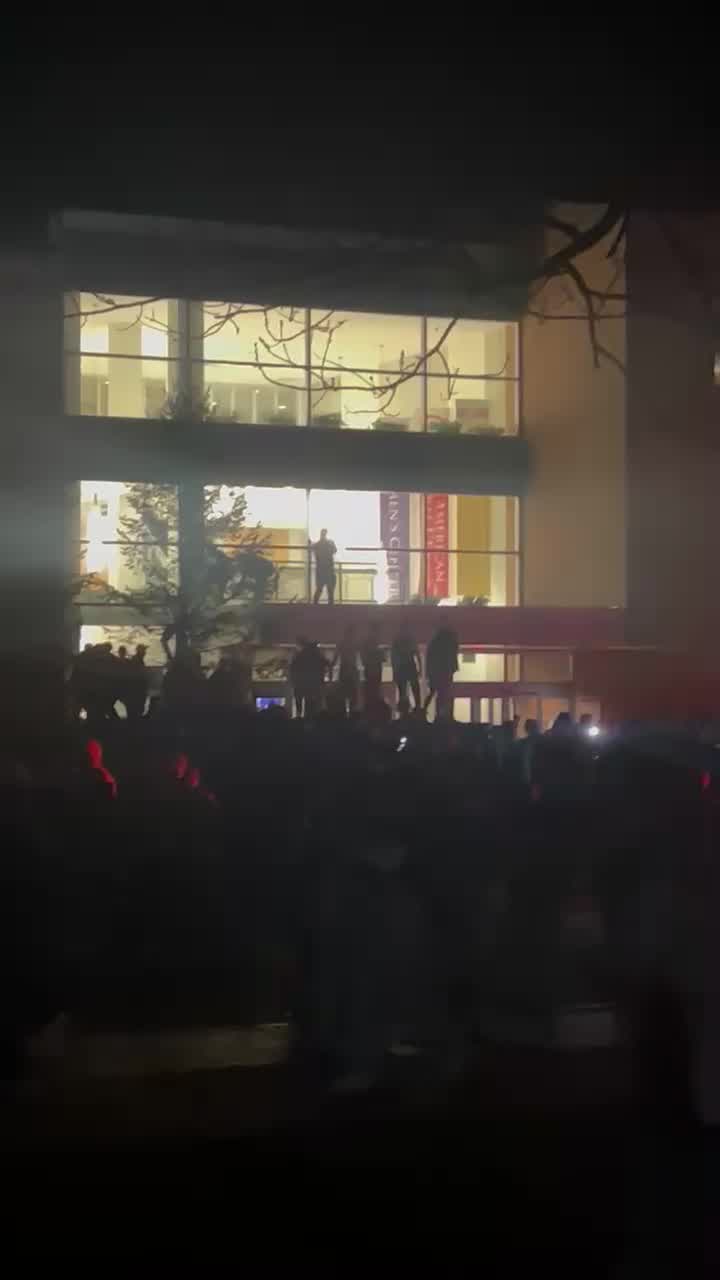 UConn crowd gets rowdy – WKRN News 2