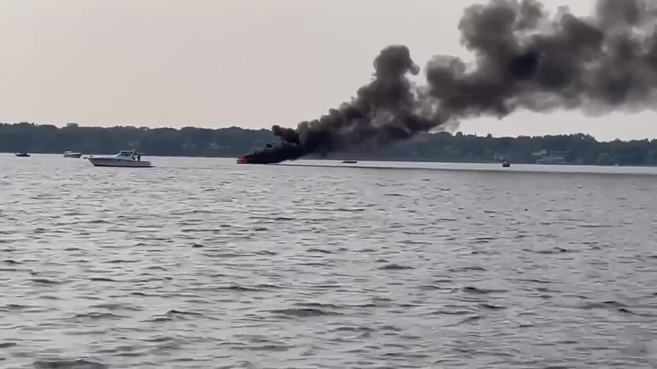Boat catches fire on Muskegon Lake – WOODTV.com