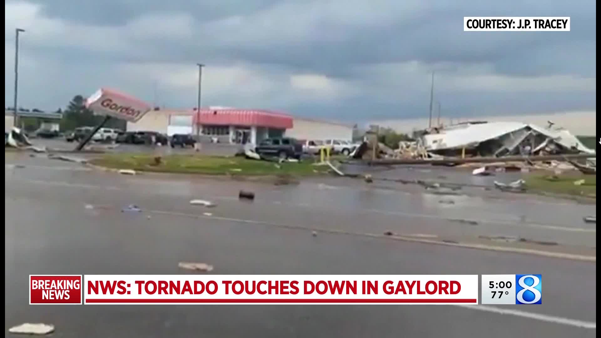 NWS: Tornado sweeps through Gaylord – WOODTV.com