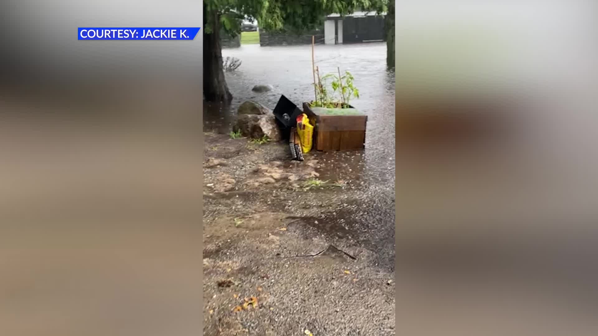 Storms causes flooding on Oaklawn Avenue in Cranston – WPRI.com