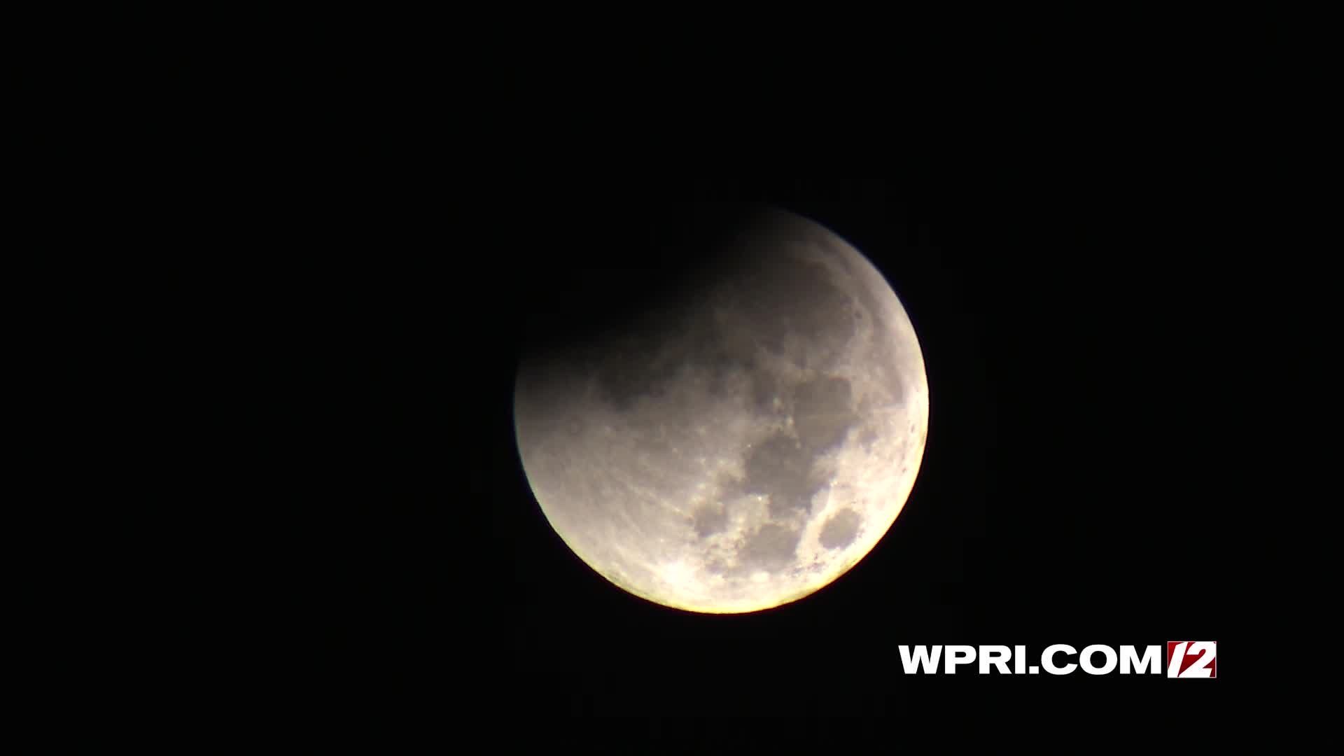 Total Lunar Eclipse from 12 News Cameras – WPRI.com