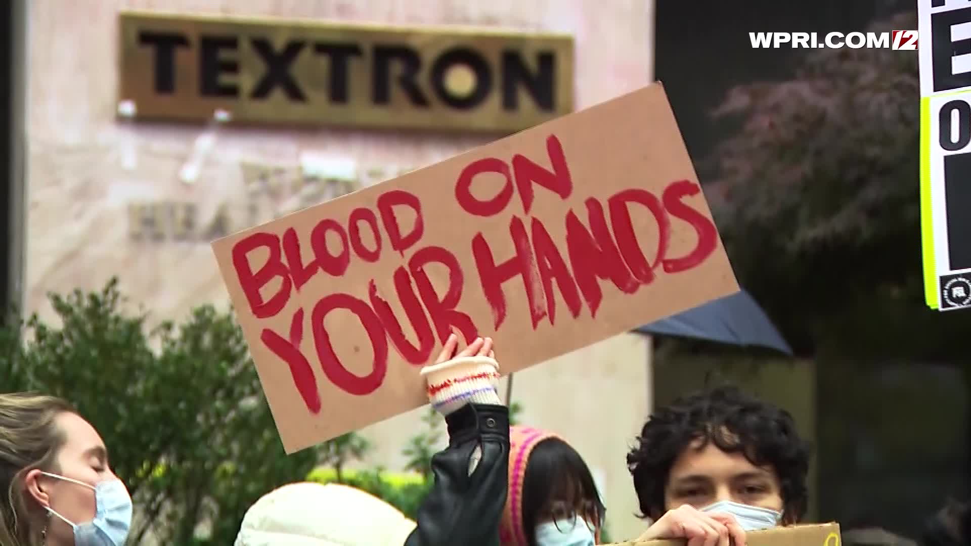 VIDEO NOW: Protesters gather outside of Textron building – WPRI.com