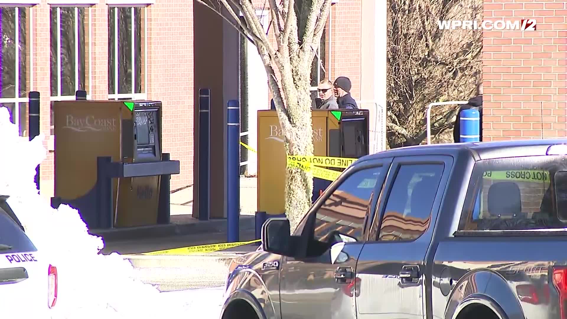 VIDEO NOW: Police on scene at bank in Swansea – WPRI.com