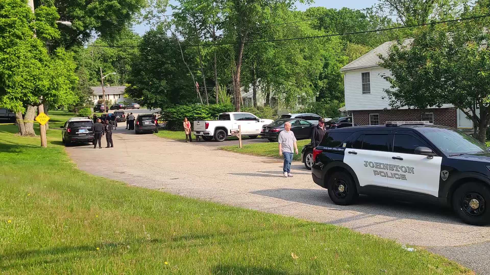 12 NEWS NOW: Johnston police respond to ‘active crime scene’ – WPRI.com