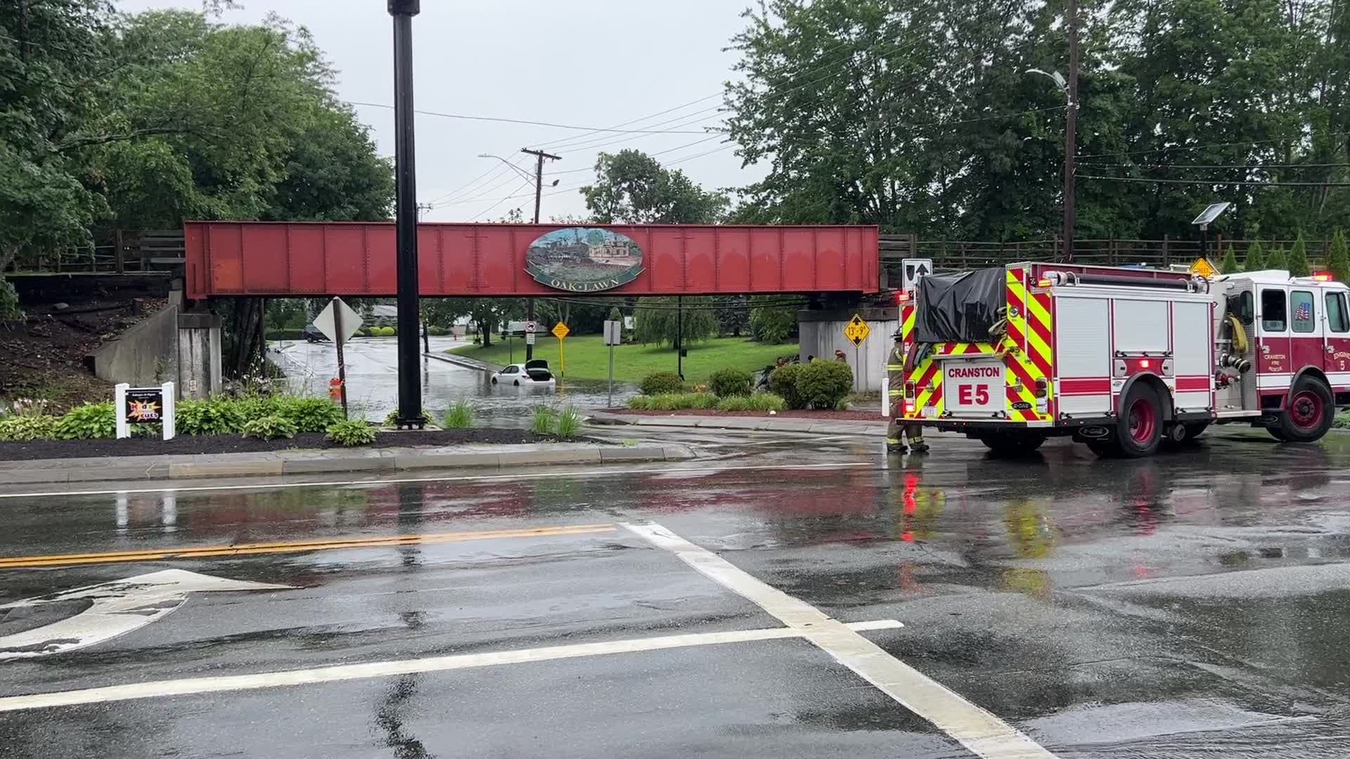 VIDEO NOW: Flooding on Oaklawn Avenue in Cranston – WPRI.com