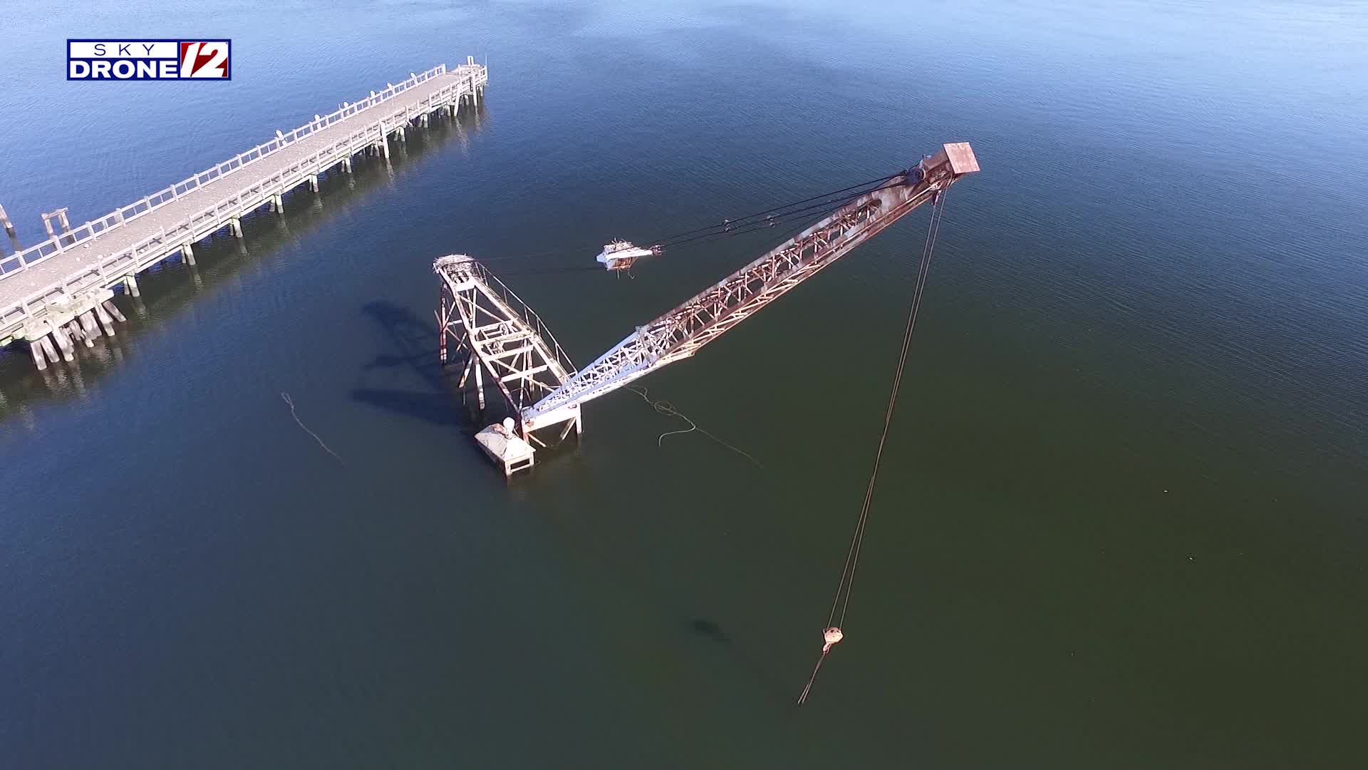Video Now: Crews to remove sunken barge from Providence River – WPRI.com