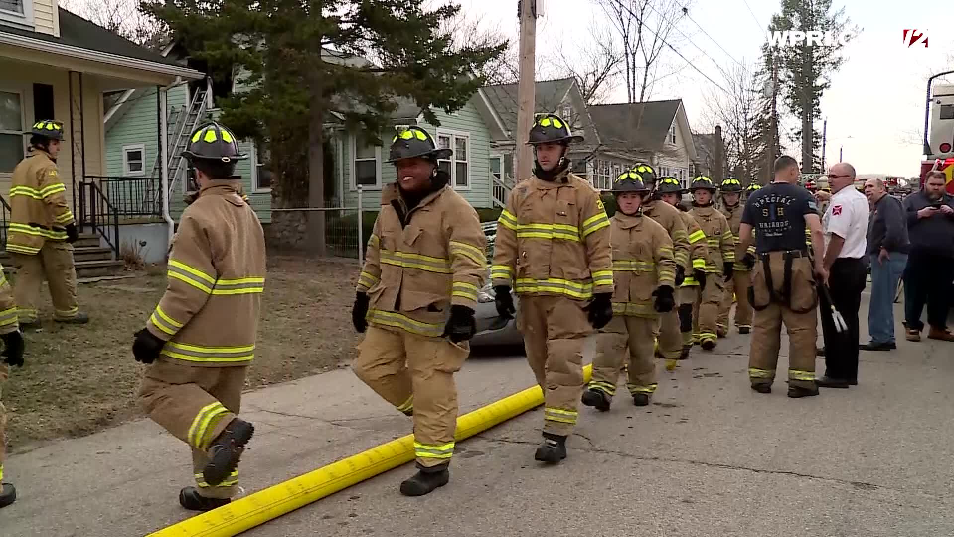 VIDEO NOW: Crews respond to house fire in Warwick – WPRI.com