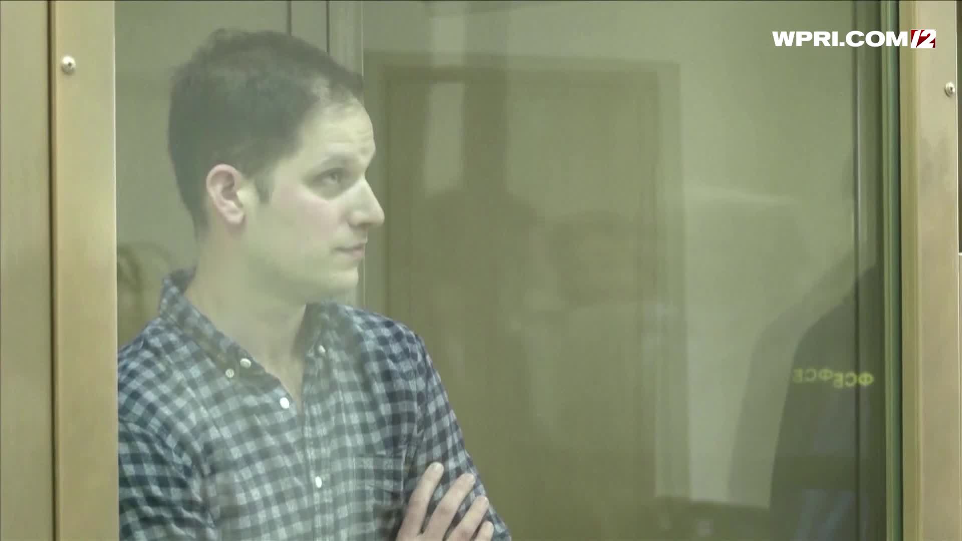 VIDEO NOW: US reporter held by Russia on spying charges to stay in jail ...