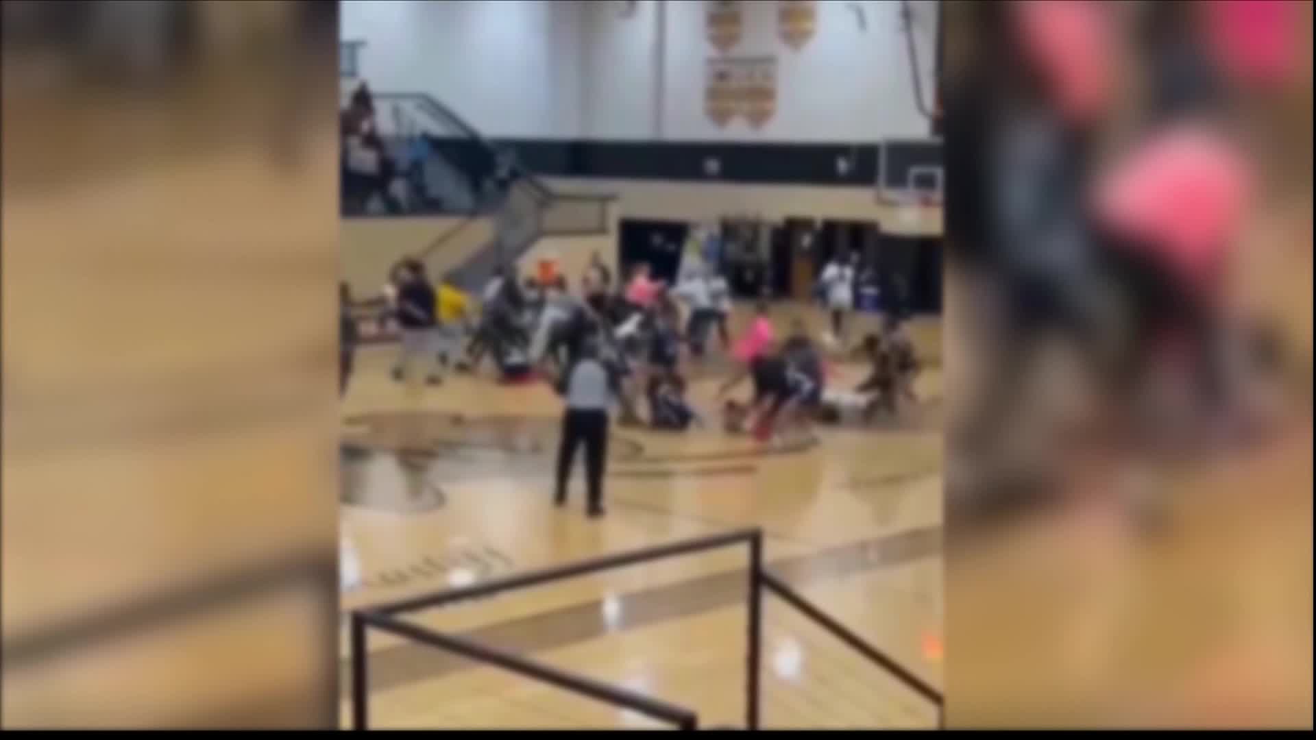 Fight ends Spalding-Wayne County girls’ playoff game – WSAV-TV