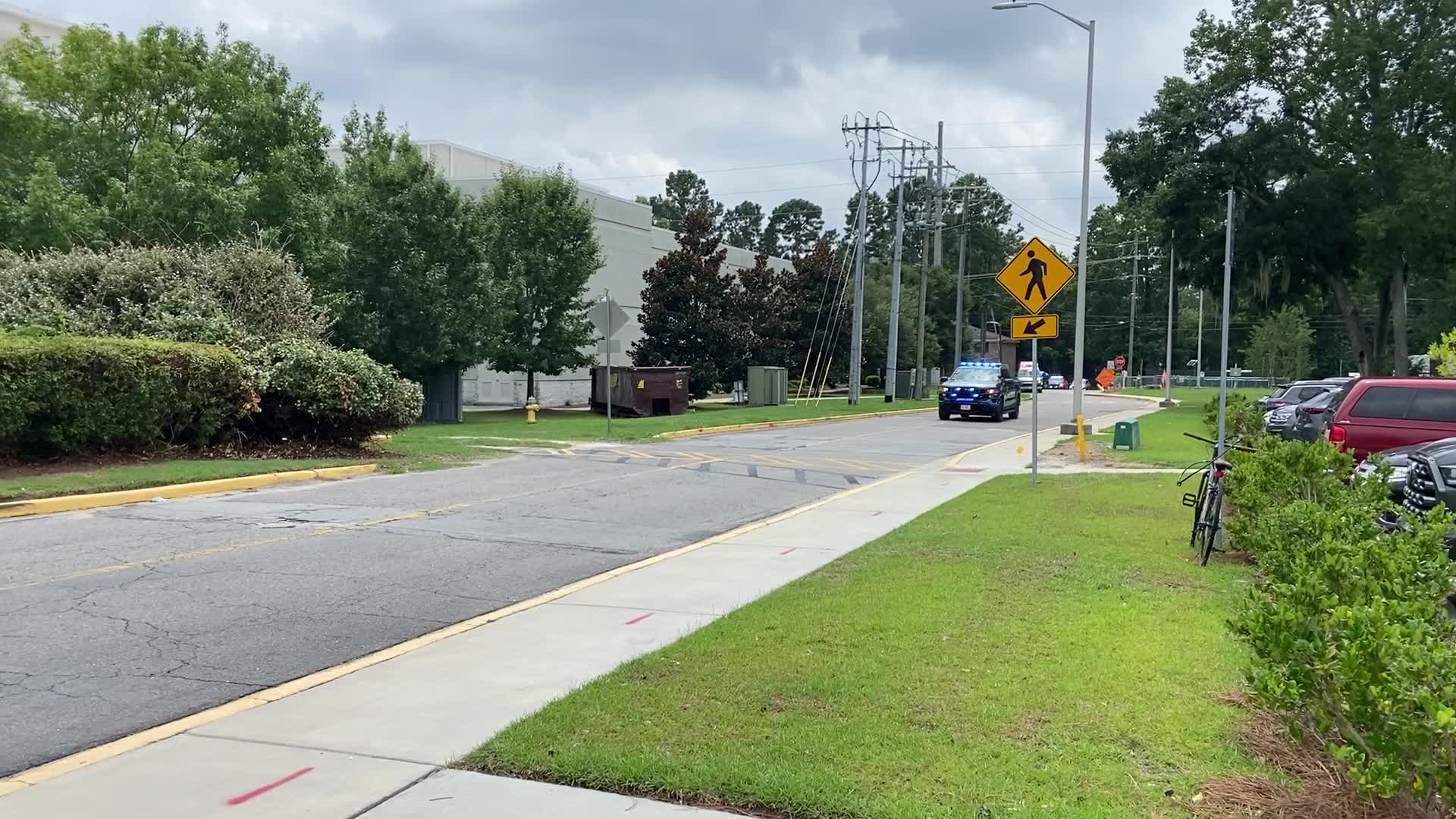Ambulance arrives at Memorial Hospital – WJBF