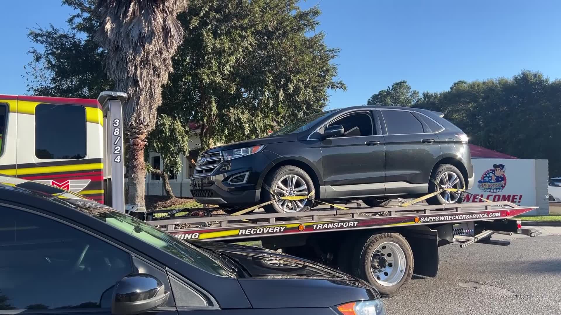 Bank robbery (102425) – WSAV-TV