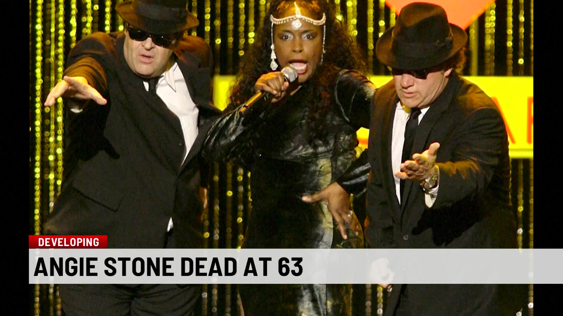 Singer Angie Stone killed in car crash after leaving Alabama ...