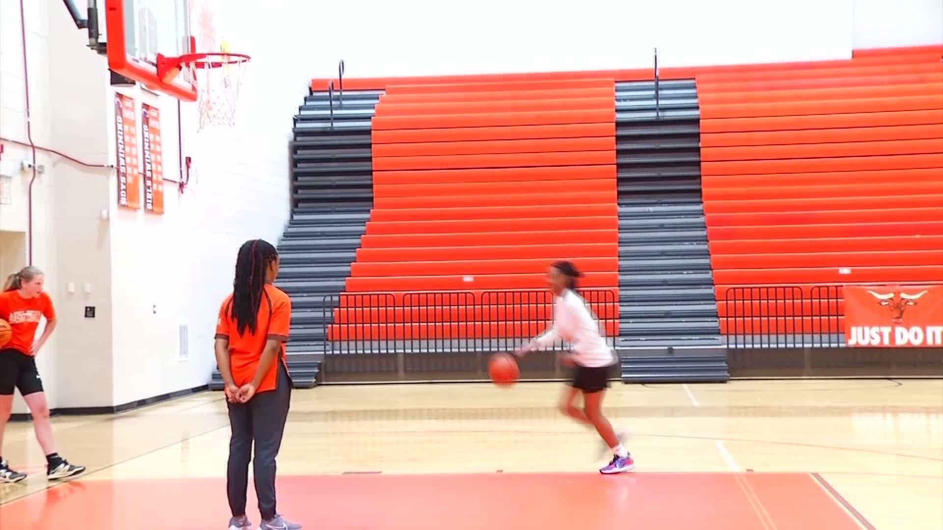 High School Standouts: Lady Mavs, Mauldin Basketball – WSPA 7NEWS