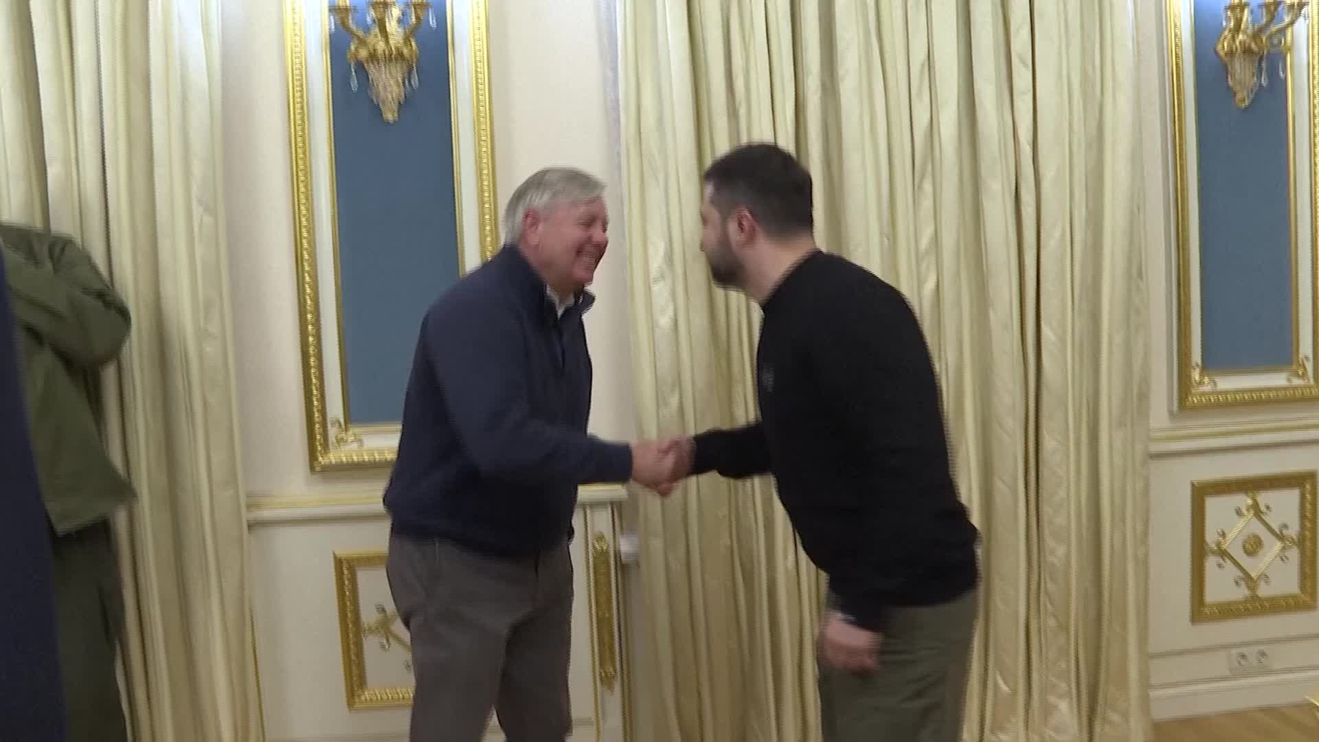 Sen. Graham meets with Ukrainian president in Kyiv – WJBF