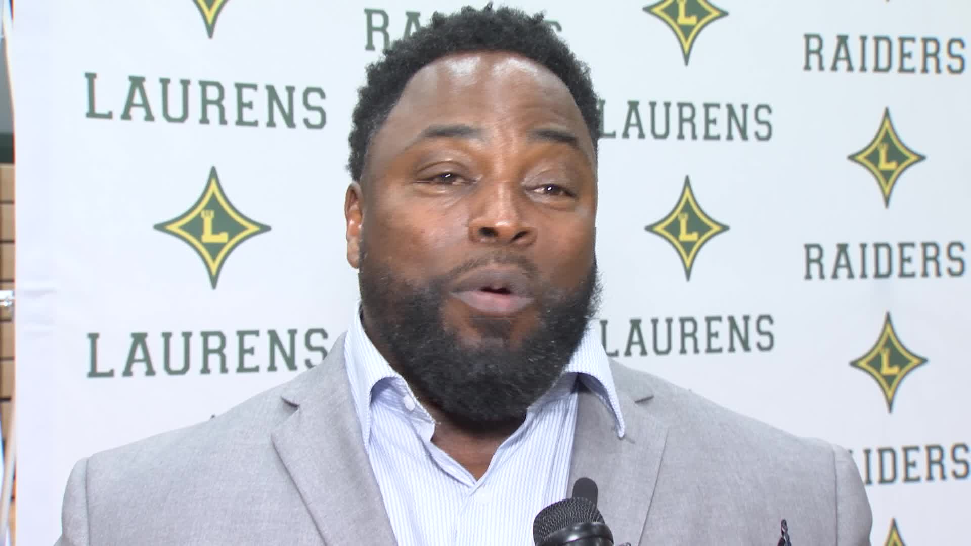 Greg Porter formally introduced as head football coach at Laurens – WSPA 7NEWS