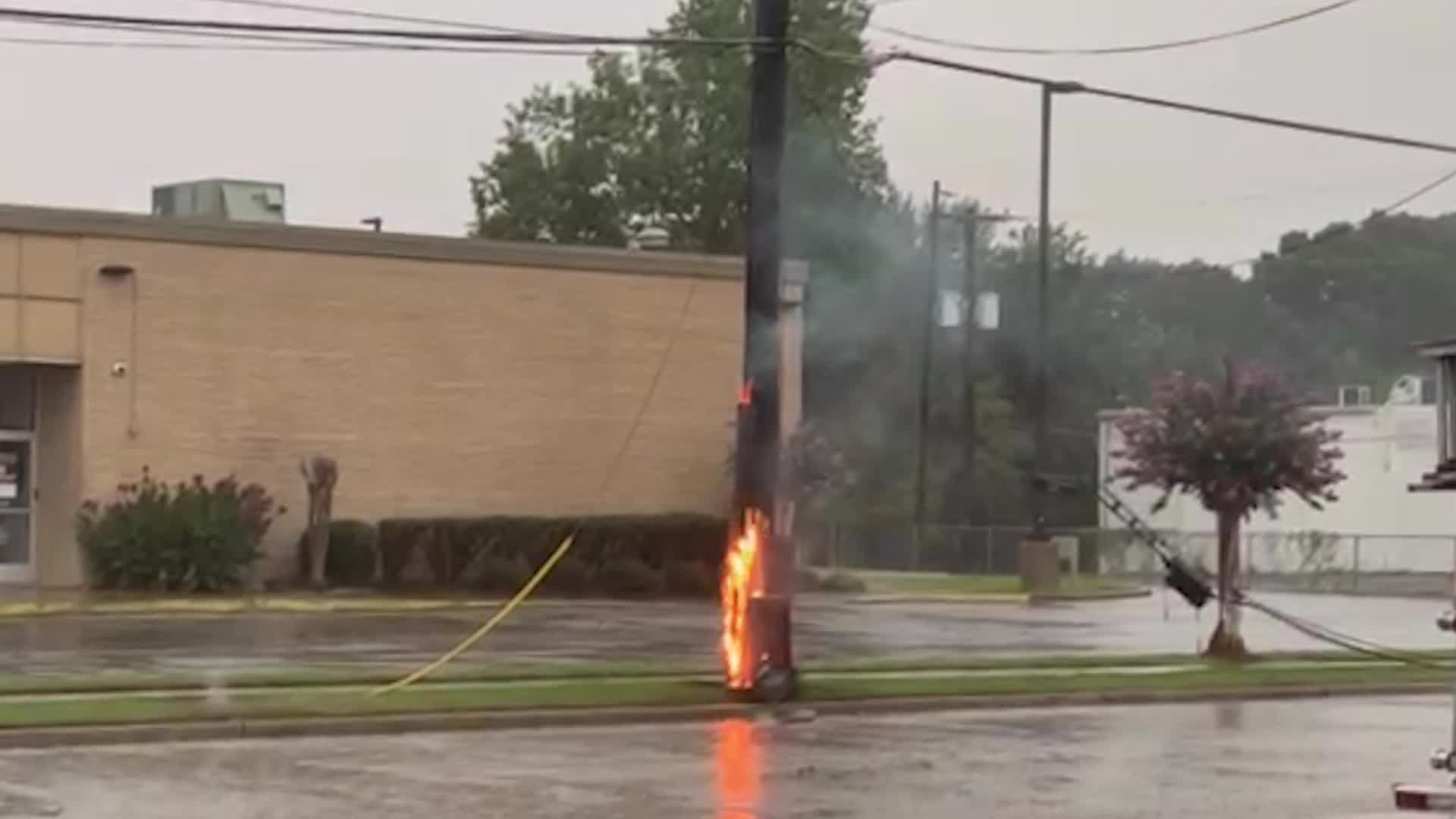 Utility pole on fire in Berclair – WREG.com